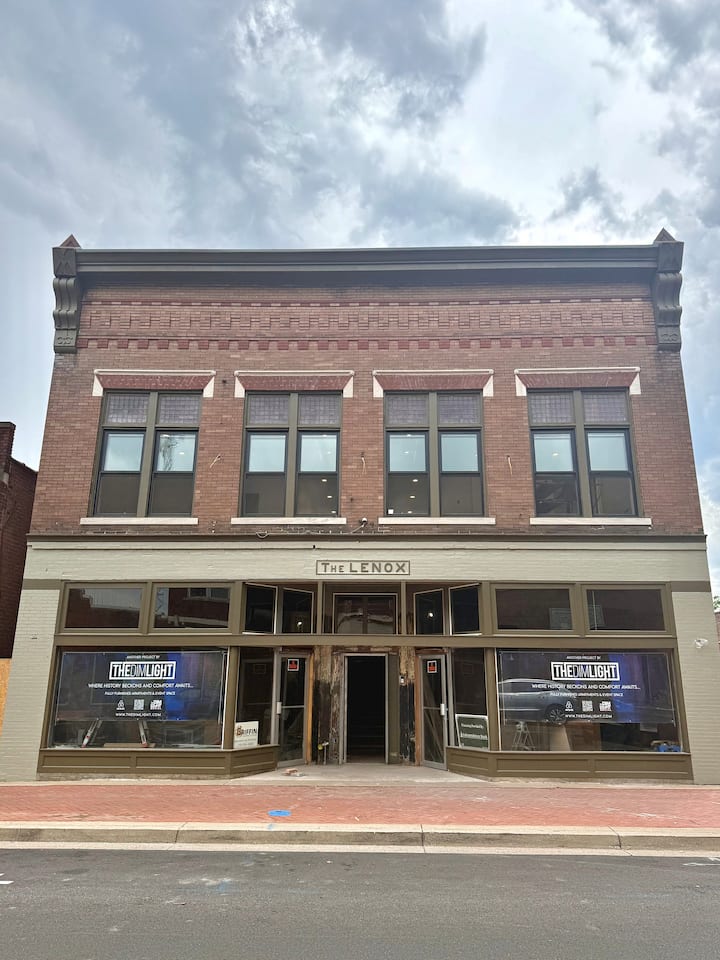 Lux Three Bedroom With Theater - Paducah, KY