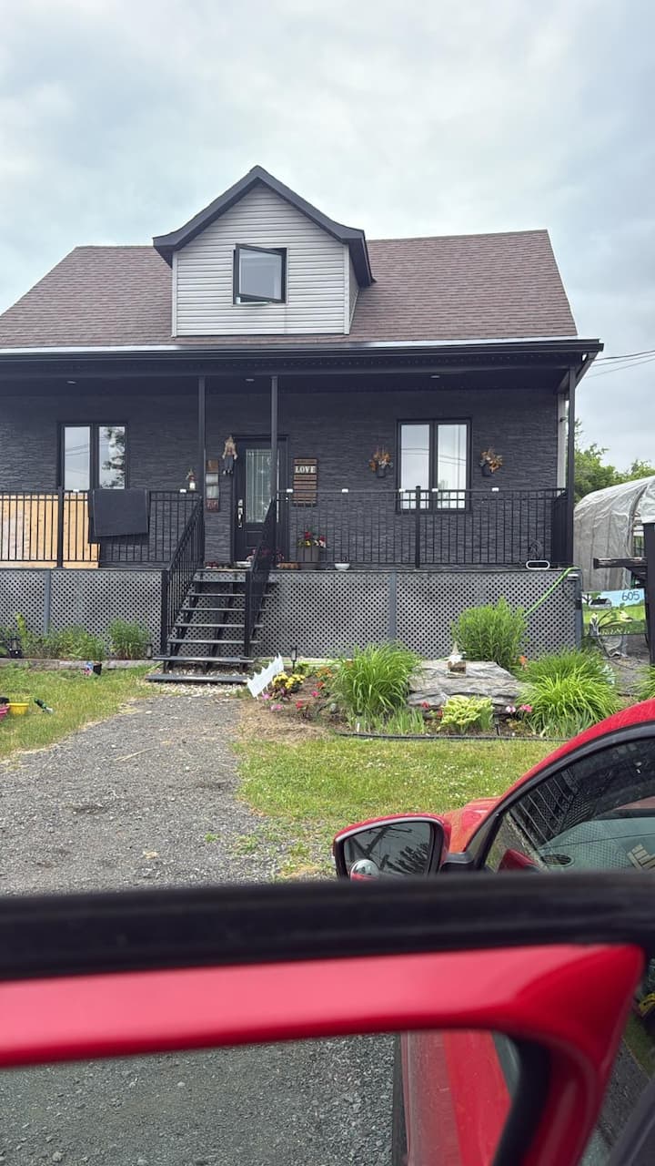 Single Family Home Full Furnishe - Blainville