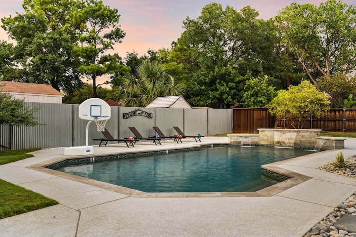 Poolside Paradise-fun For Kids-relaxing-family-dfw - Flower Mound, TX
