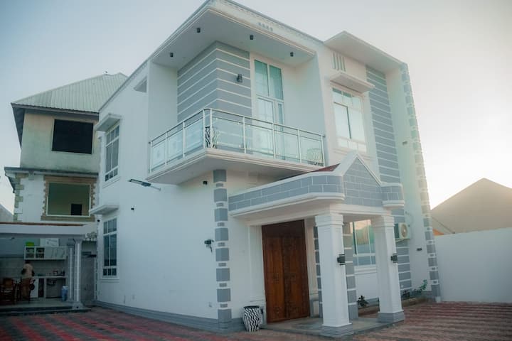 New Contemporary Home Next To Zanzibar Airport! - Zanzibar