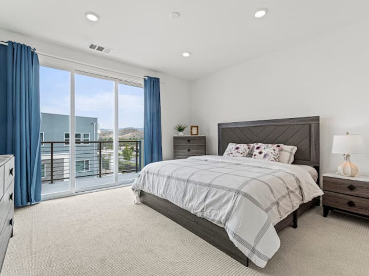 美丽的尔湾大公园社区温馨舒适房源 - Laguna Woods, CA