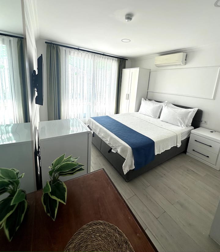 Merkezde, Sahilde, Teraslı -301 - Bodrum