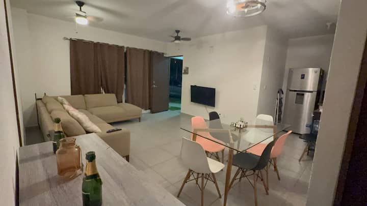 Amplio Depa Familiar Con Patio Y Alberca - Playa del Carmen