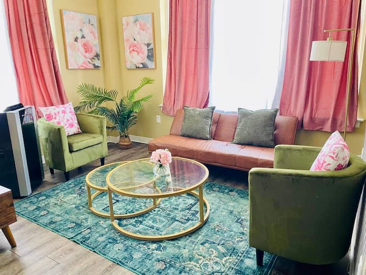 Bright 2br Apt Close To Beale St - Memphis