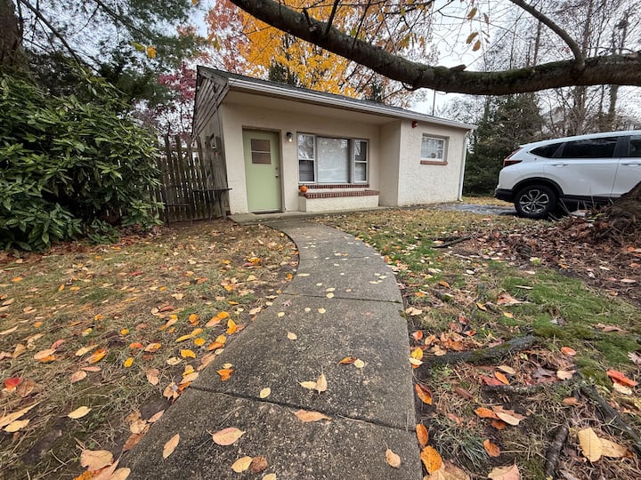 Cozy 1br In The Suburbs Of Philadelphia - Bryn Mawr, PA