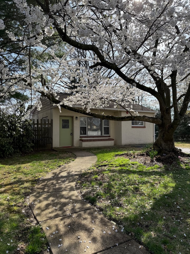 Grandpop's Cottage - 1br In The Burbs Of Philly - Media, PA