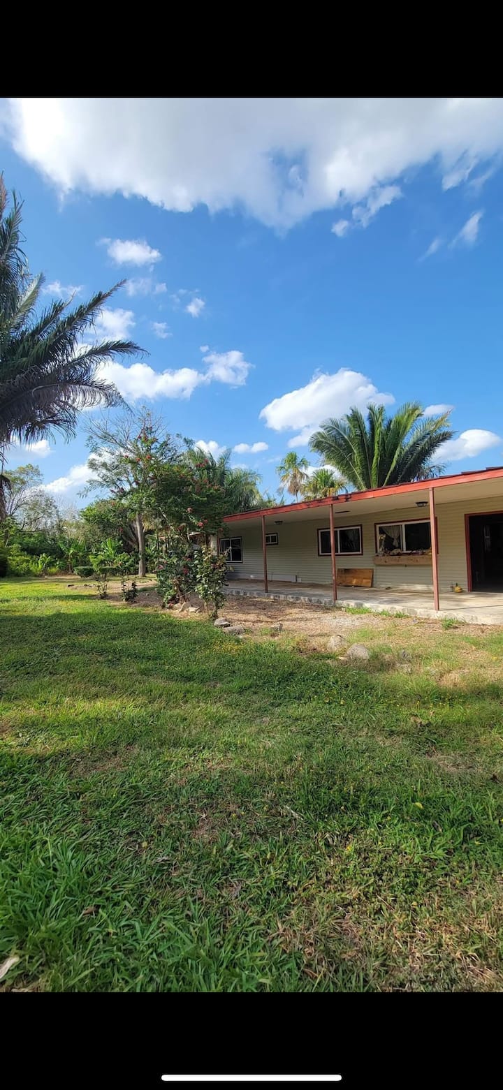 Captain Joe’s Hideaway - Belize
