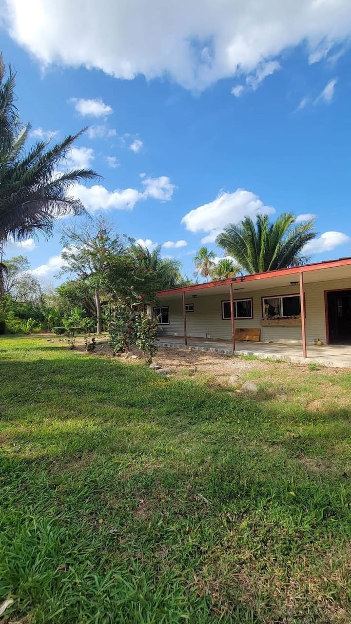 Captain Joe’s Hideaway - Belize