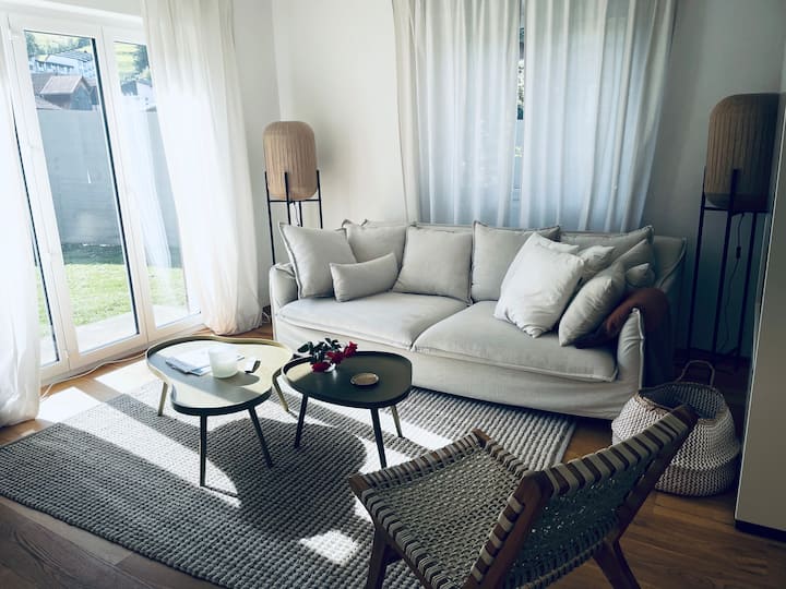 Sonnige 3.5 Wohnung Neu Renoviert In Savognin - Savognin