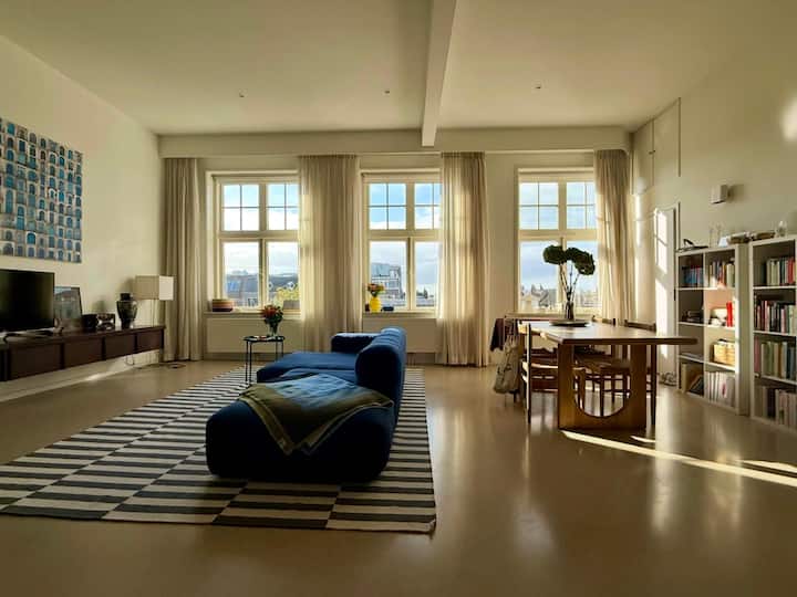 Two Bedroom Central Amsterdam Penthouse - Ámsterdam