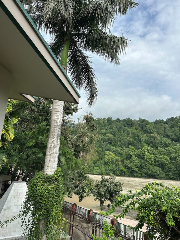 The Triveni Escape| On The Banks Of The Ganga - Rishikesh