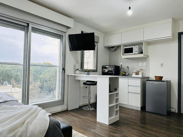 Excelente Apartamento En Pocitos - Montevideo