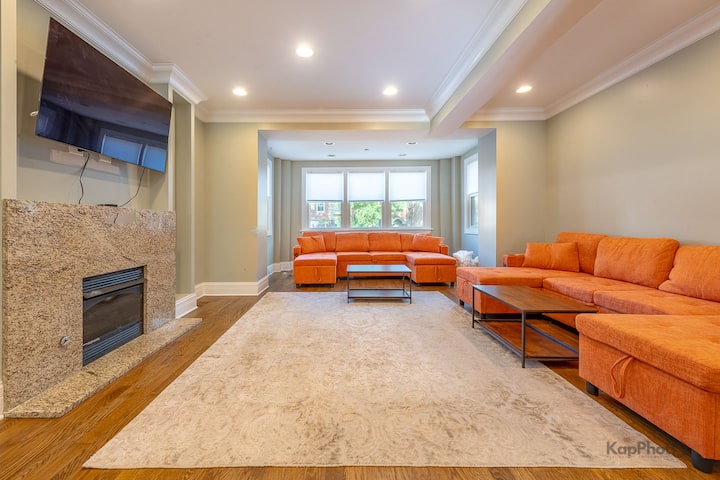 The Troy House On Addison - Oak Park, IL