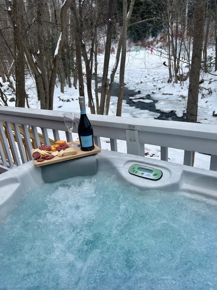 Brookside Retreat Mins To Mountain & Walk To Town - Ludlow, VT