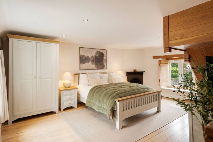 Farmhouse In Cleeve - Clevedon, UK
