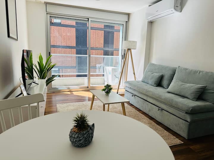 Apartamento En El Centro De Mvd - Montevideo