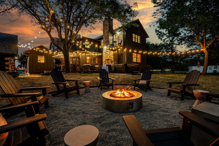 Pickleball, Bball, Hot Tub, Movie Theater, Game Rm - Zionsville, IN