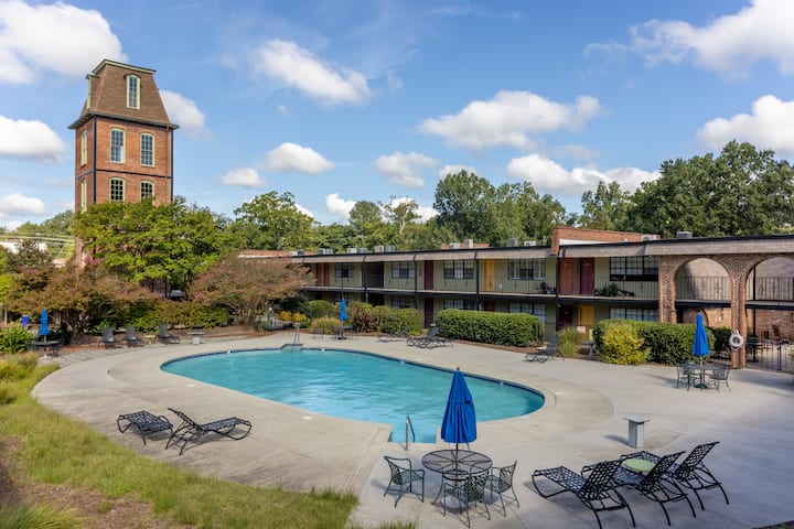 Condo In Downtown Durham W/ Pool - Durham, NC