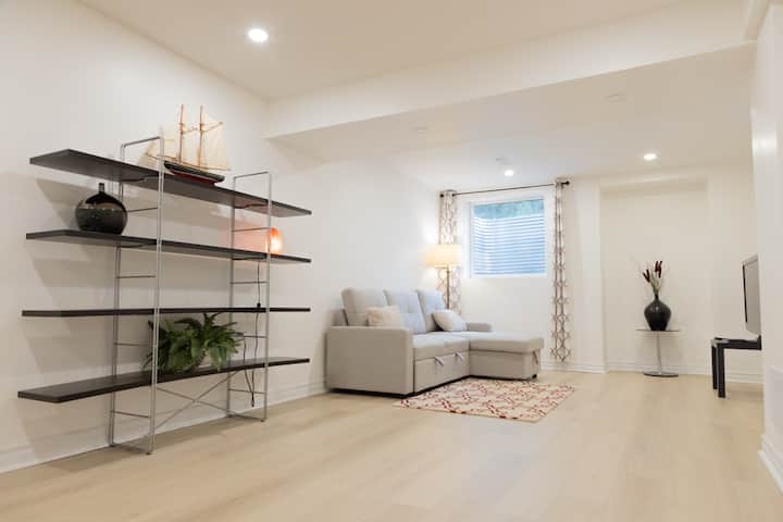 Bright & Spacious Basement Suite - Brampton