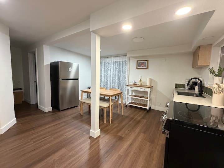 Private Detached Guesthouse In Lake Oswego - Lake Oswego, OR