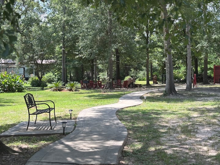 We Offer Rv Sites W/full Hookups - Livingston, TX