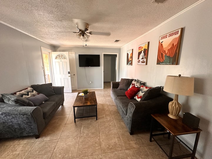 Calvin’s Huge Beautiful House! - Monahans Sandhills State Park, Monahans