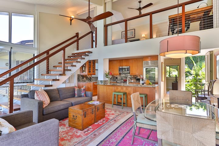 Luxury, Direct Ocean Front And Pool! 2 King Beds - Maui, HI