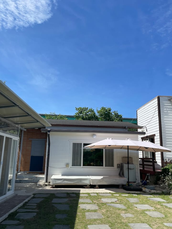 New 삼척 용화항, 장호항 옛할머니집 감성의 별채 독채 행복다온펜션 (10월부터 예약) - Samcheok-si