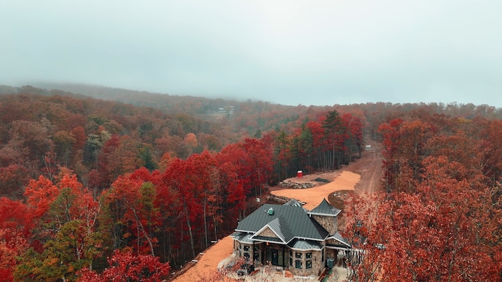 Romantic Spa Getaway: Sauna • Hot Tub • Steam Room - Lost River State Park, Mathias