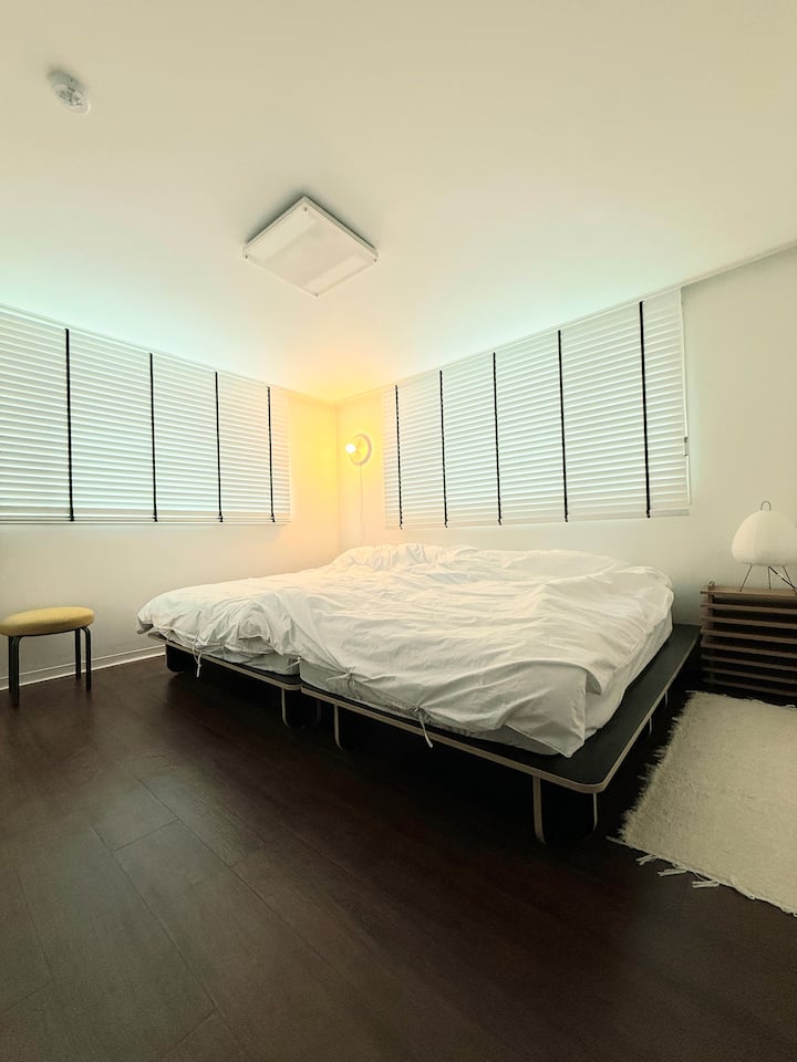 지하철,공항버스1분.perfect Location.강남#coex#롯데월드.ddp.명동.홍대 - Seoul