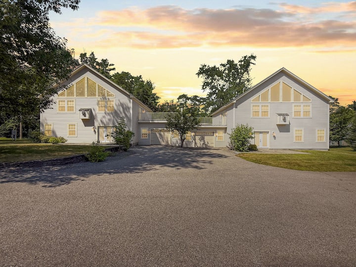 Locust Lodge #3 | 18 Beds, Sleeps 28, Hottub, Pool - North Conway, NH