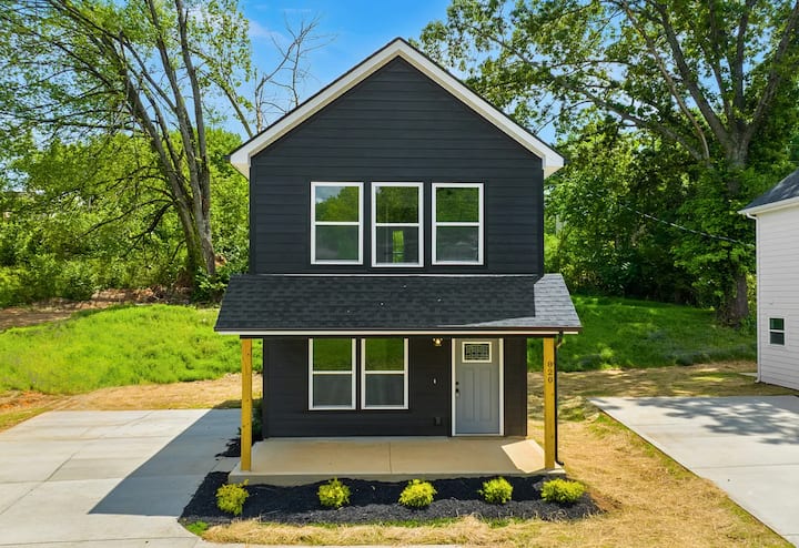 Nightpine Home/hot Tub/fully Fenced/pet Friendly - Knoxville, TN
