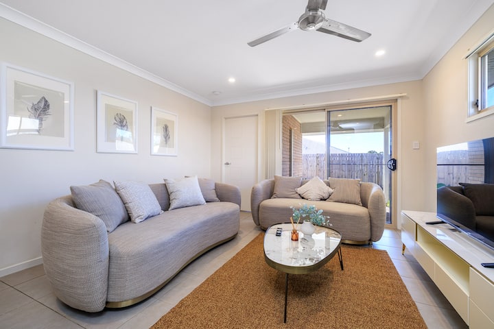 Theme Park Getaway | Modern 3br Home & Netflix - Wet'n'Wild Gold Coast