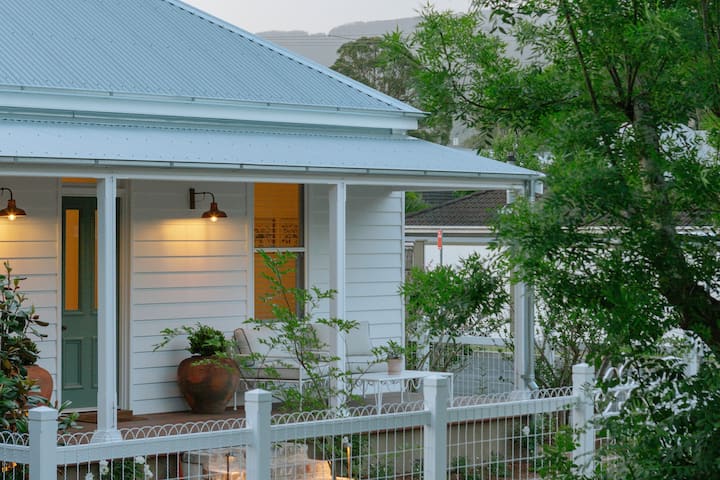 Greta Cottage, Berry - Berry