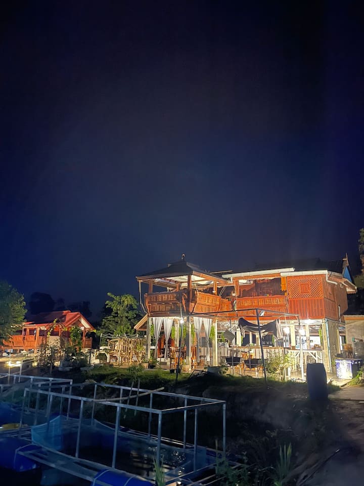 Farmstay Red Roof Yasothon - Roi Et