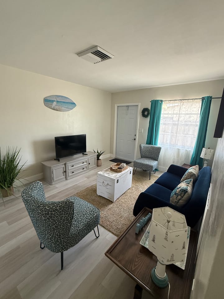 Beach Home - Spacious - Deal ! - Fort Lauderdale