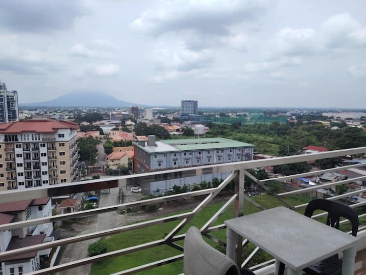 Kandi Palace 10th Floor & Stunning Views W Netflix - Mabalacat