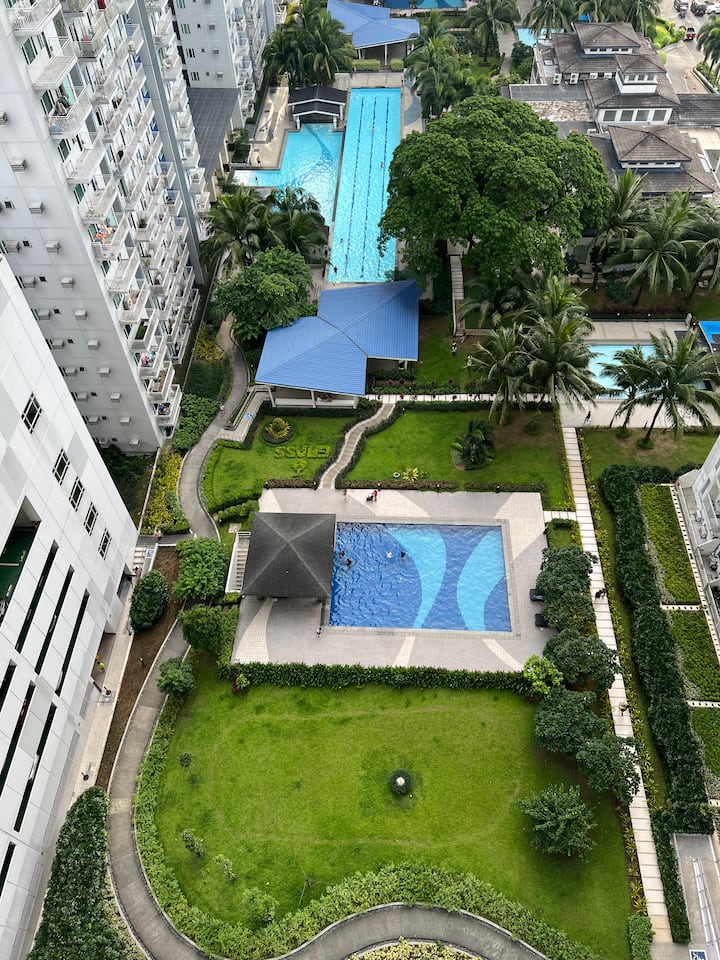 Amenity View2br/2t&b/near Sm - Quezon City