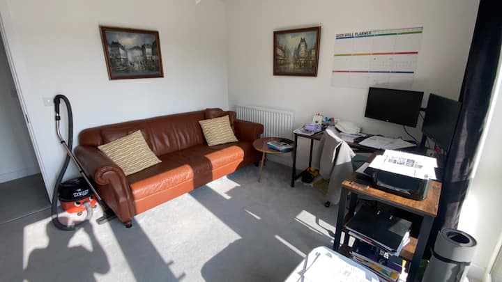 Shared Family Room In Newhaven - Seaford