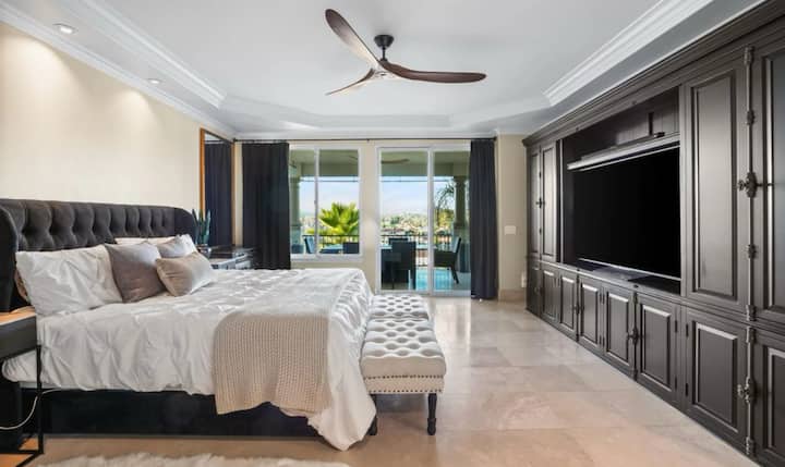 Lake House Private Master Suite Bedroom Cute 2 - Lake Forest, CA