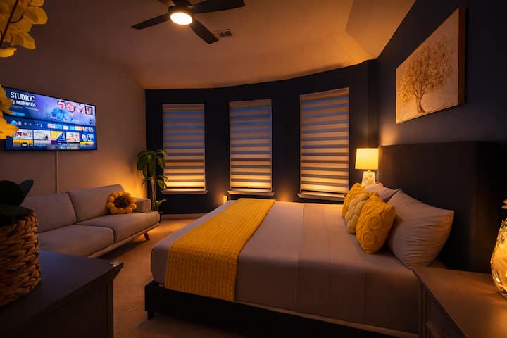 Stylish Mckinney Home, Spacious 3br + Ev Charger - McKinney, TX