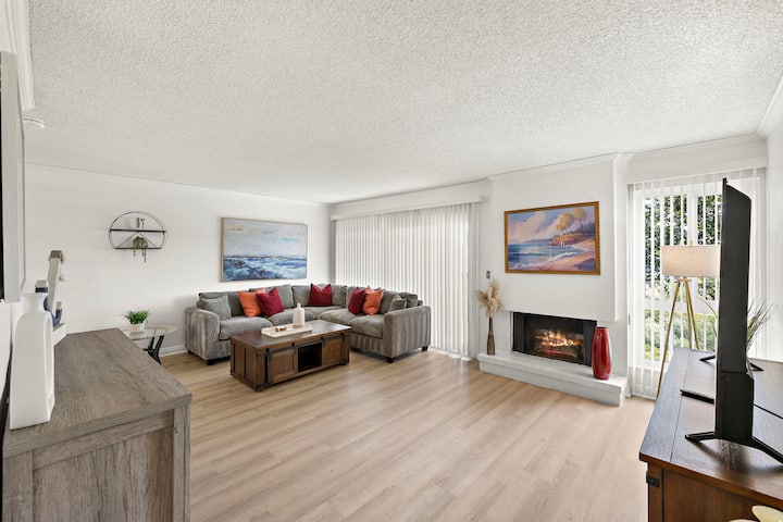 Newport 3 Bed 2.5 Bath 10 Mins To Pier - Costa Mesa, CA