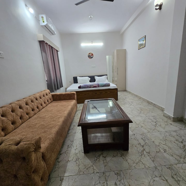 Satyabhama Homestay-1rk N4 - Jabalpur