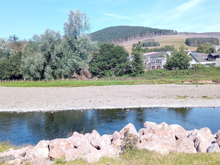 Tweed Valley Traditional Stone Cottage - Innerleithen