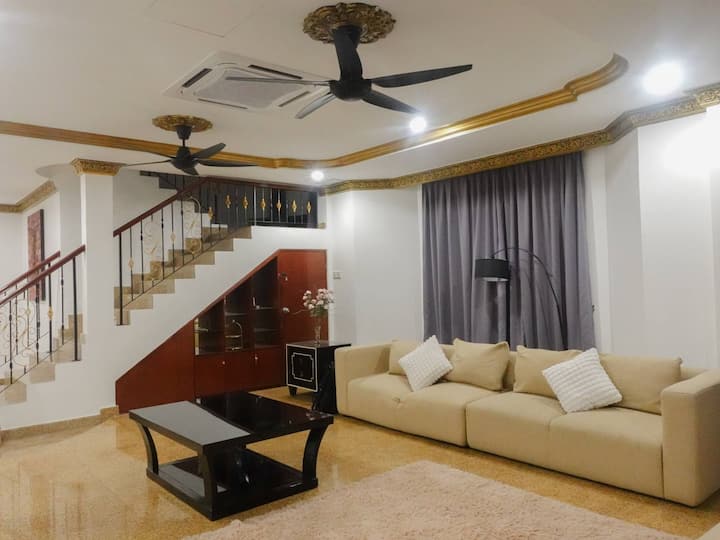 Home In Cheras - Kuala Lumpur