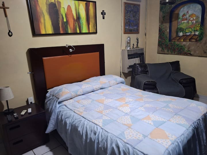 Casa Pequeña
Facturacion Inmediata - Saltillo