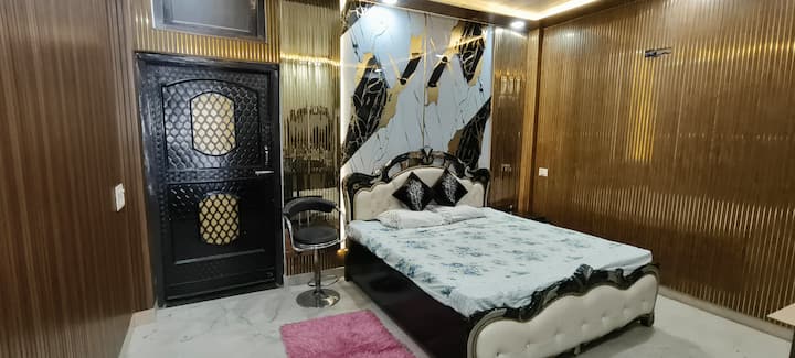Luxe Living - Sitarganj