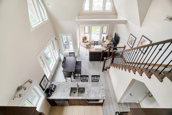 3br Lake Home W/amazing View - Harrison Hot Springs