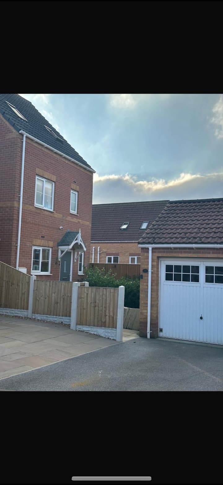 Peaceful Corner 4 Bedroom Stay - West Yorkshire