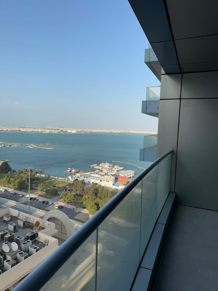 Cozy Sea And City View - Bahrain